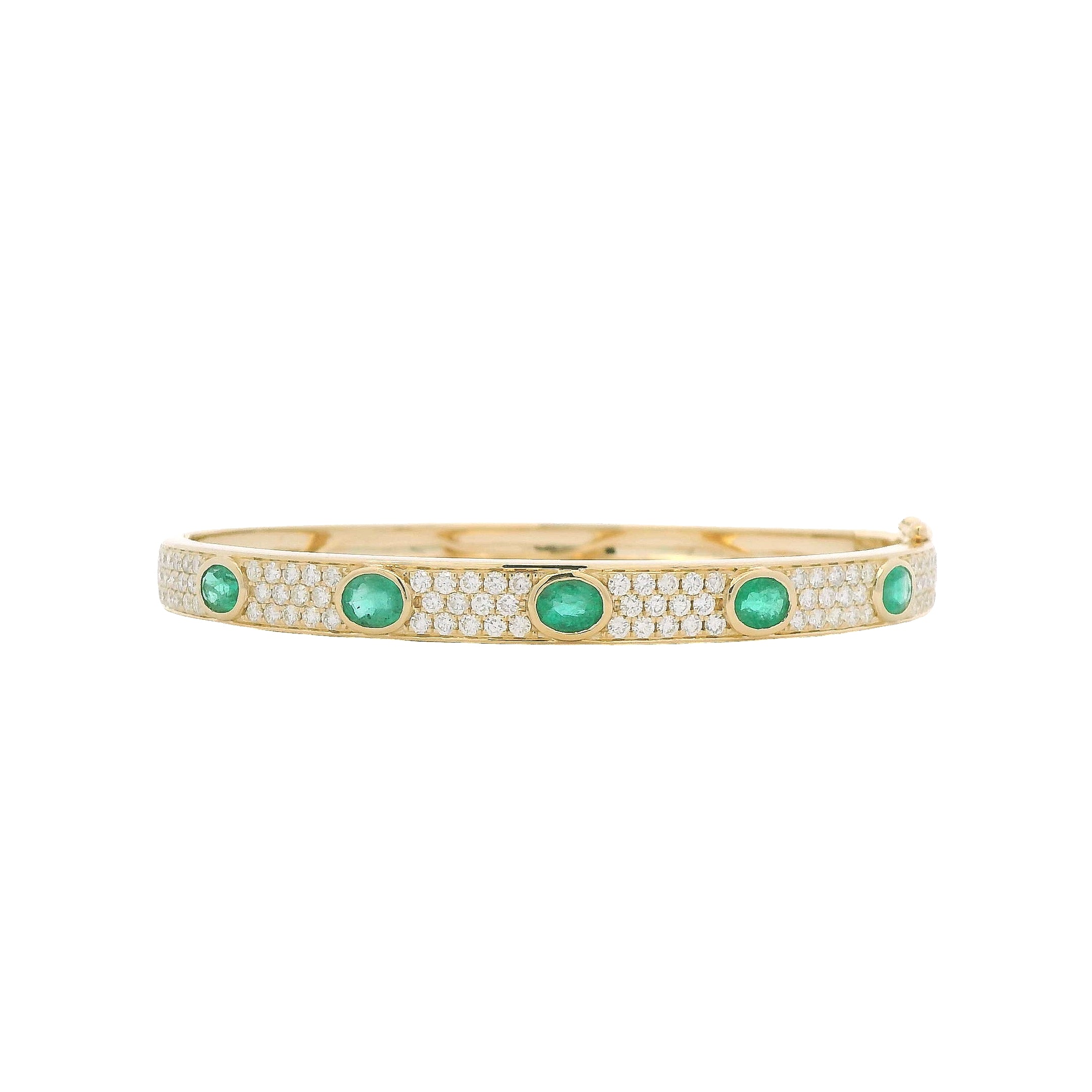 Pavé Diamond + Emerald Bangle – Milliard Diamond Concierge